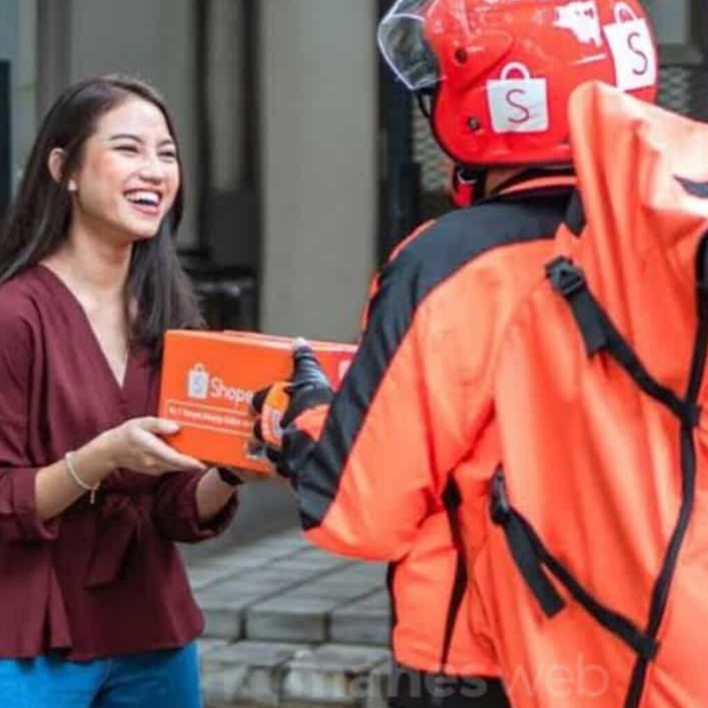 Berapa Gaji Pegawai dan Kurir Shopee? - Loker Jakarta Blog